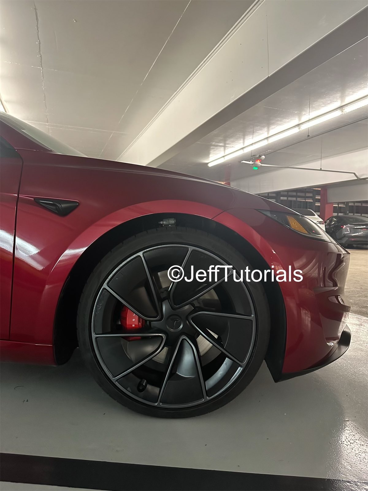 J-1 avant le lancement de la Tesla Model 3 Ludicrous : un aperçu exclusif