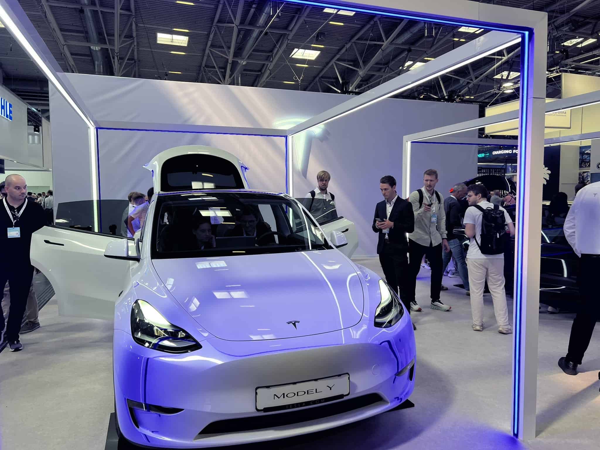 Tesla Shines at IAA Auto Show with Model 3, Optimus & Powerwall