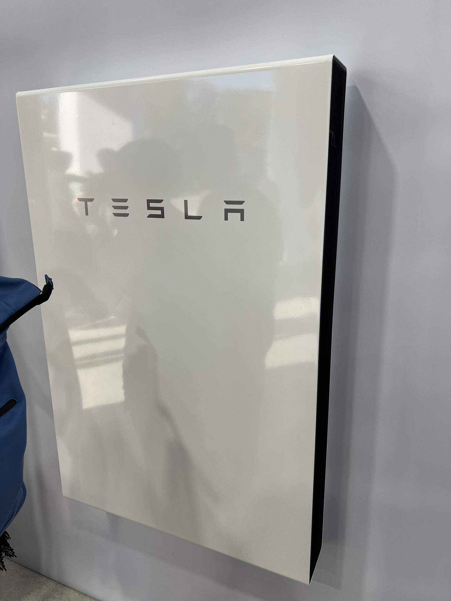 Tesla Shines at IAA Auto Show with Model 3, Optimus & Powerwall