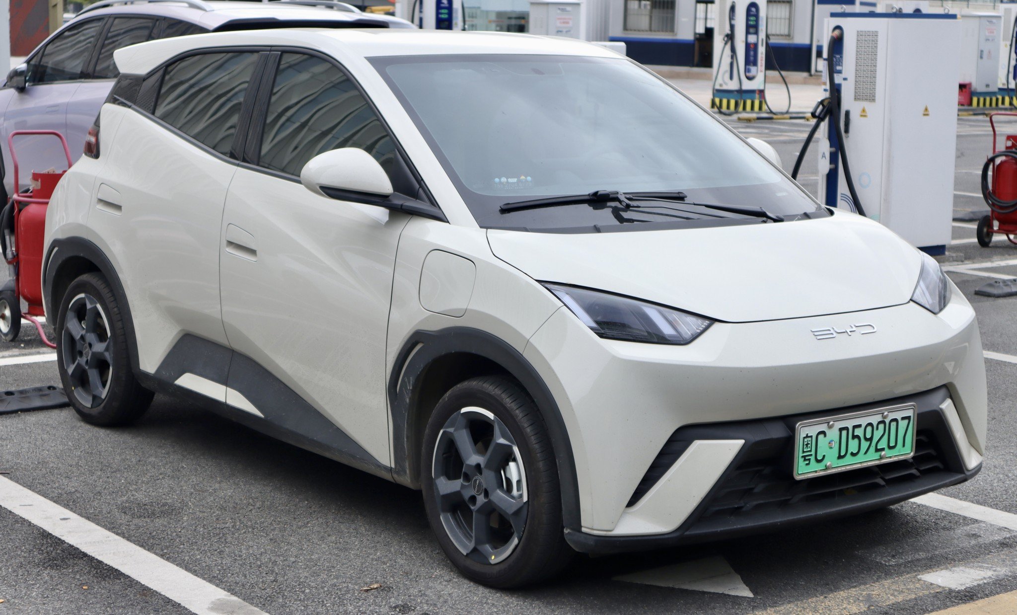 Introducing the UK's cheapest Chinese electric vehicle Introducing the ...
