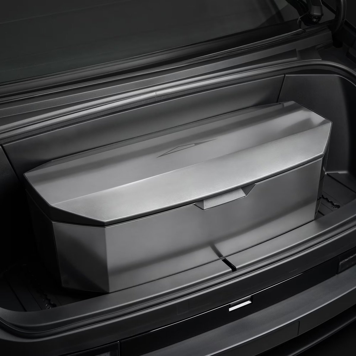 Tesla Unveils Premium Cybertruck Cooler for 700$ : A Closer Look