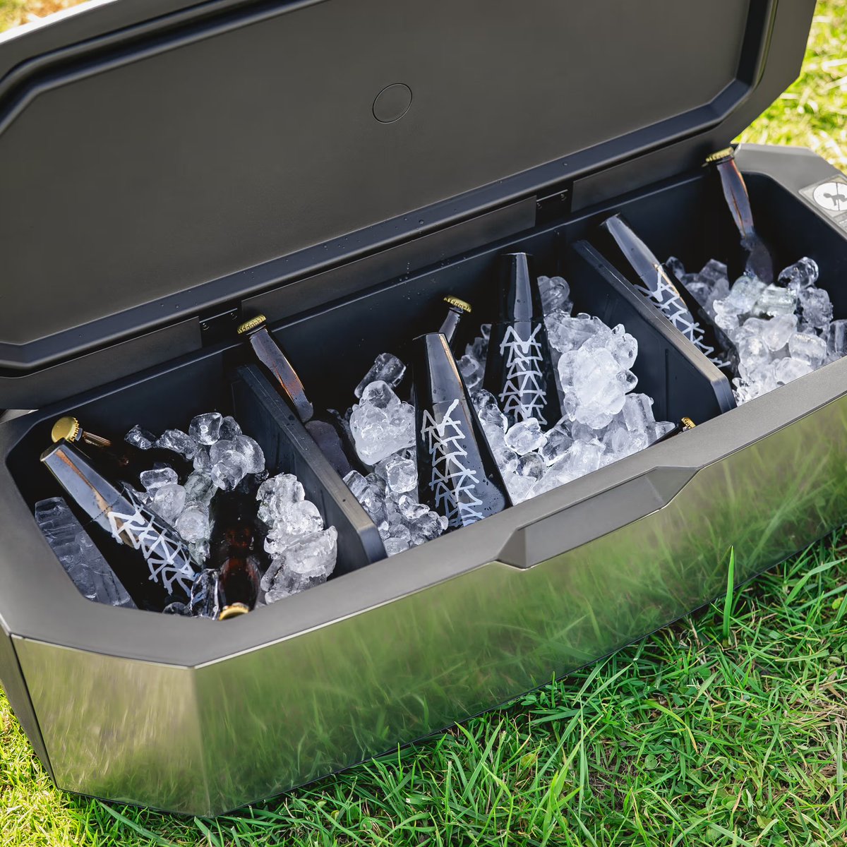 Tesla Unveils Premium Cybertruck Cooler for 700$ : A Closer Look