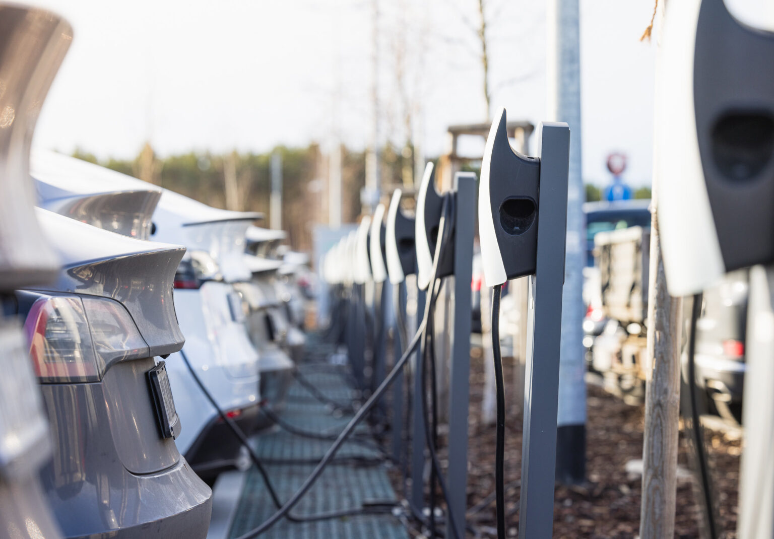 Revolutionizing Urban Mobility: Tesla's Mega Charging Hub at Giga Berlin